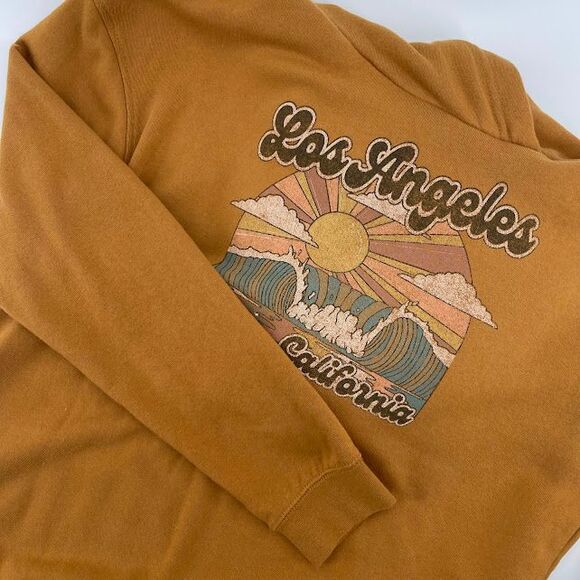 Techstyles | Tops | Techstyles Los Angeles California Retro Graphic ...